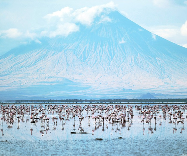 El Lago Natron y el volcán Ol Doinyo Lengai – Articulos